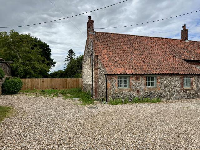 Binham Road, Warham NR23, 2 bed cottage to rent, £900 pcm | PrimeLocation