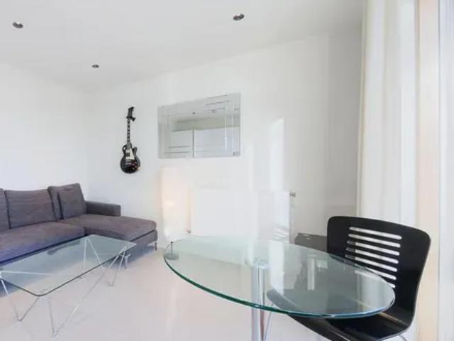 Binnacle House, 10 Cobblestone Square, St. George in the East, London, E1W 3AR, United Kingdom | 1 bed house for rent #167521948 | Rentberry
