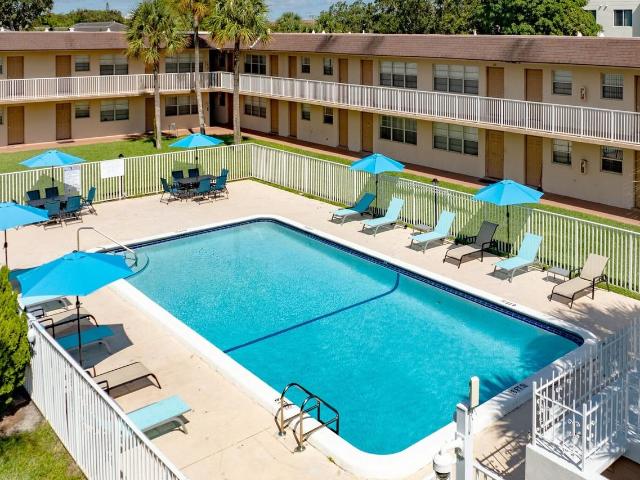 Bicycle Club Apartments 3 Bedroom Apartment for Rent at 1908 Nw 4th Ave, Boca Raton, FL 33432 Boca Raton Hills