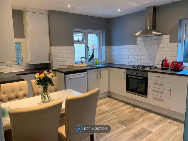 Bicester Road, Kidlington OX5, Room to rent, £825 pcm | PrimeLocation