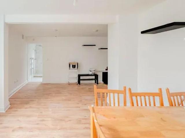 Bickerton Road, London, N19 5JT, United Kingdom | 3 bed apartment for rent #136168068 | Rentberry