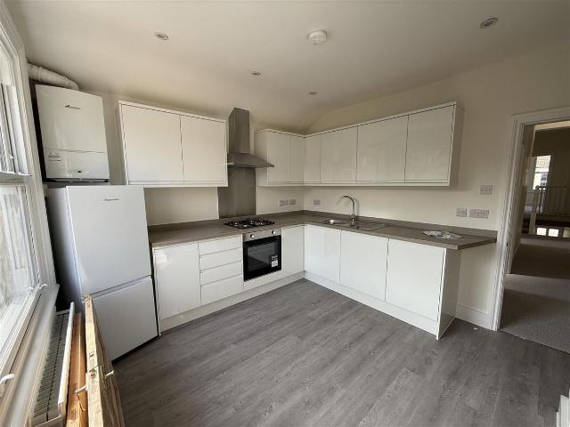 Bickley Street SW17, 2 bed maisonette to rent, £2,300 pcm | PrimeLocation