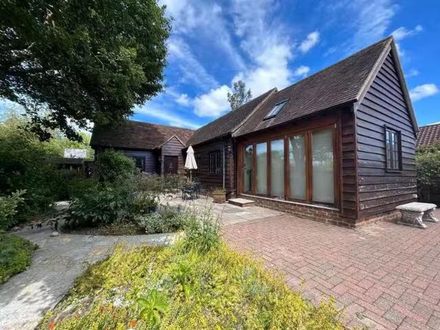 BIDDENDEN 2 bed detached bungalow for sale £700,000