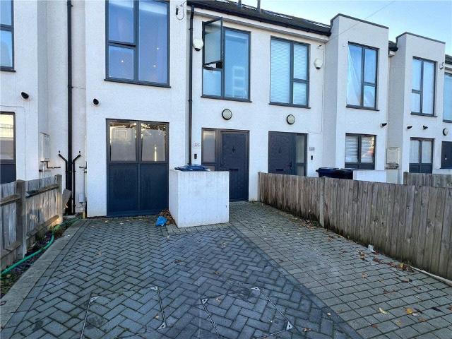 Bideford Avenue, Perivale, Greenford UB6, 4 bed terraced house to rent, £3,200 pcm | PrimeLocation