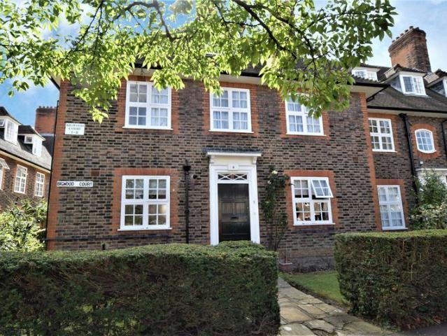 Bigwood Road, Hampstead Garden Suburb NW11, 4 bed flat to rent, £3,750 pcm | PrimeLocation