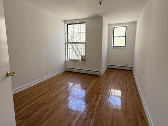 Big 3 bed 1 bath apartment in West Harlem, no fee