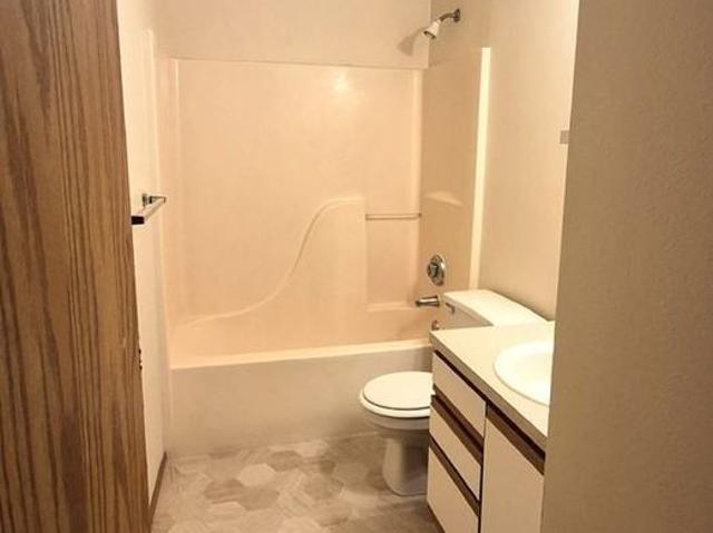 BIG 2 Bed / 2 Bath apartment, commute friendly Bonney Lake location! 2 Bedroom Apartment for Rent at 9006 Main St E, Bonney Lake, WA 98391