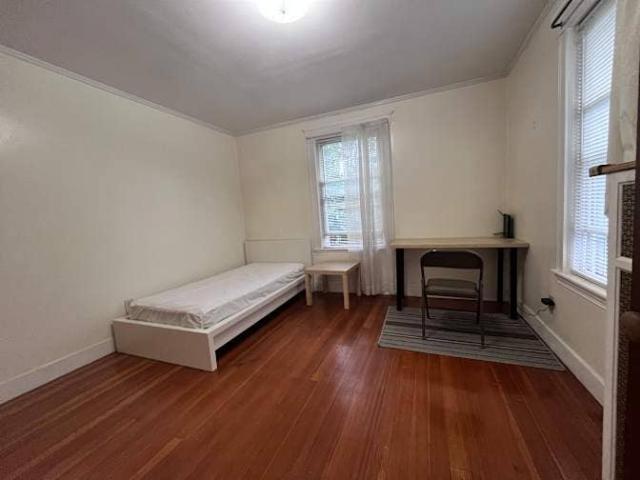 Big Furnished Rooms close T Station