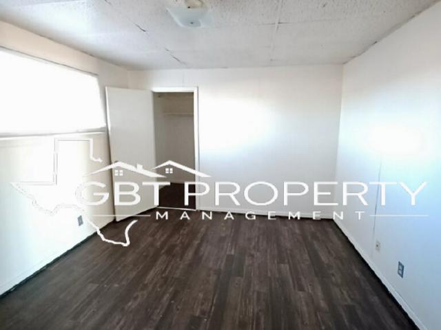 Big Horn 301 N Wall St. 2 Bedroom Apartment for Rent at 301 N Wall St, Shamrock, TX 79079