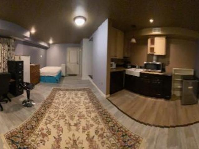 Big Studio with All Things Private All Utilities