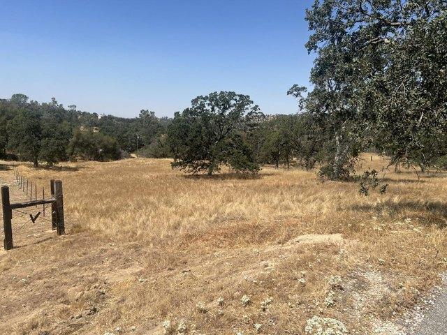 Big Rock Ct, Coarsegold, CA 93614