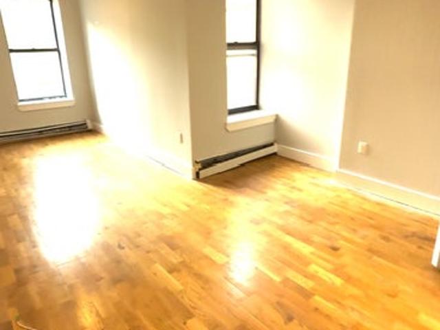 Big room in Sunset park