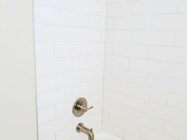 Bigelow Chapman Apartments Studio Apartment for Rent at 225 S 400 E, Salt Lake City, UT 84111 Central City