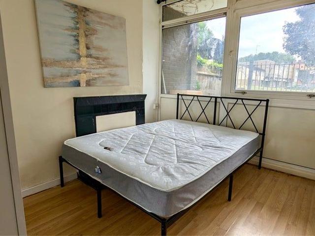 Bigland Street, London E1, Room to rent, £700 pcm | PrimeLocation