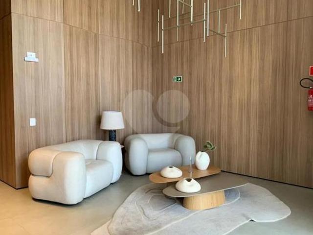 Bigorrilho Apart. com 3 quartos sendo 1 suite varanda 2 vagas 107m² privativos