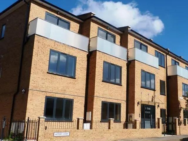 Bikehangar 1971, Litchfield Gardens, Willesden Green, London, NW10 2NW, United Kingdom | 2 bed apartment for rent #140801691 | Rentberry