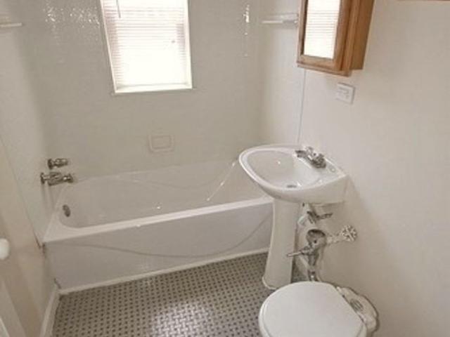 Biltmore Apartments 1 Bedroom Apartment for Rent at 3540 N Meridian St, Indianapolis, IN 46208 Near Northwest Riverside