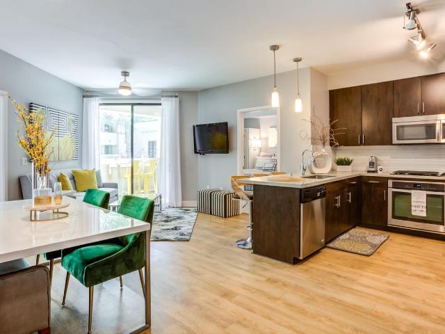 Biltmore at Camelback 1 Bedroom Apartment for Rent at 2625 E Camelback Rd, Phoenix, AZ 85016