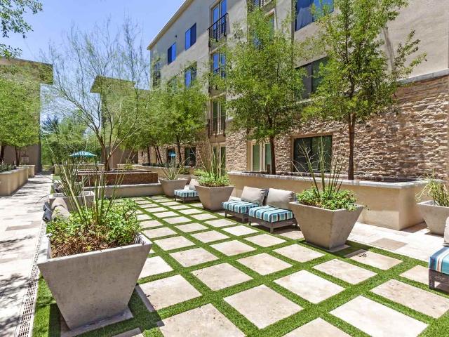 Biltmore at Camelback Studio Apartment for Rent at 2625 E Camelback Rd, Phoenix, AZ 85016