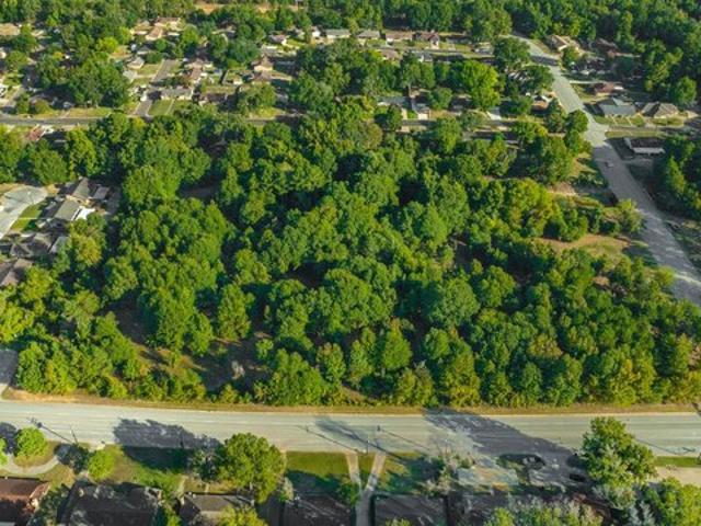 Bill Owens Pwky, Longview, TX 75604