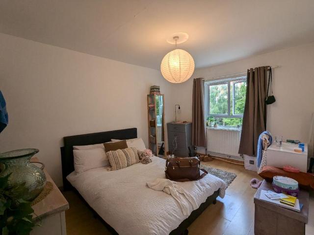 Billingley NW1 3 bed maisonette to rent £3,600 pcm £831 pw
