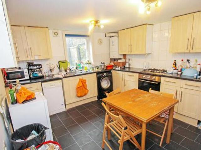 Bills Included Welton Grove, Hyde Park, 5 Bedroom Terraced