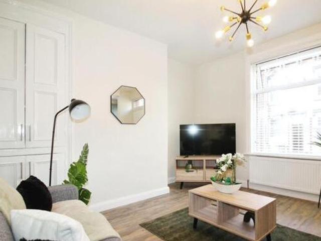 Bills Included: Autumn Avenue, Hyde Park, 3 Bedroom Terraced