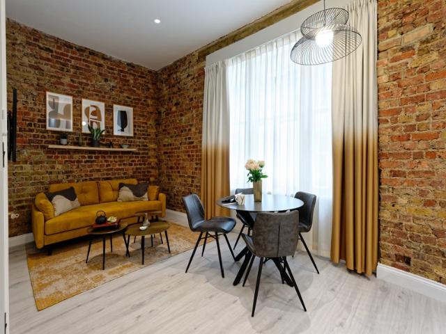 Bills Included, Best Location, Short/Long Lets