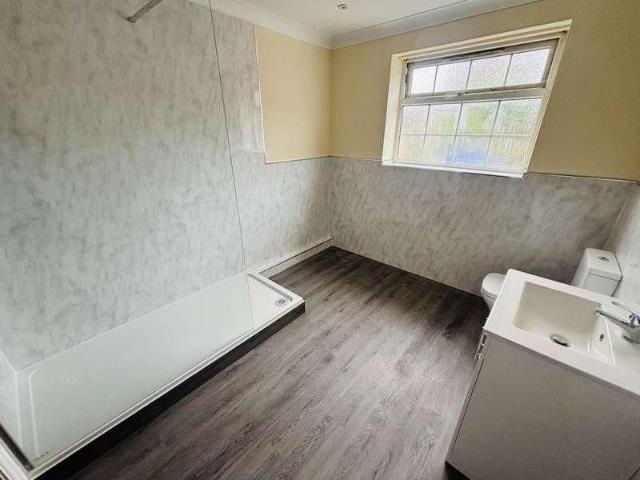 Bills Included, Granville Street, PE21