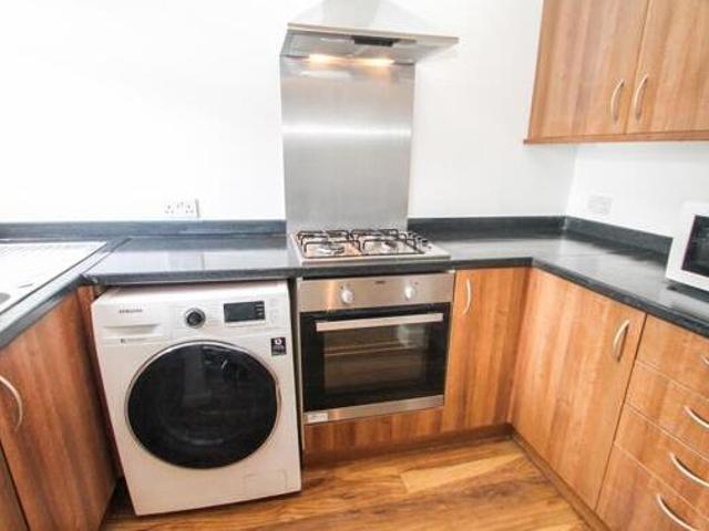 Bills Included Kelso Gardens, Hyde Park, 3 Bedroom Terraced