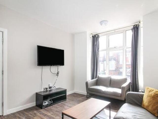 Bills Included Lumley Avenue, Burley, 6 Bedroom End