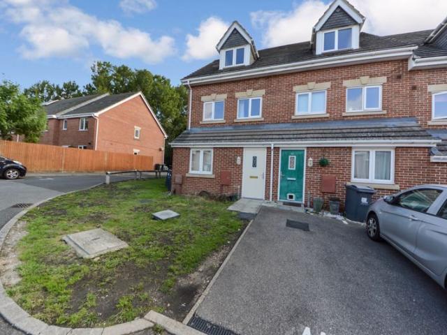 Billys Copse, Havant PO9, 2 bed maisonette to rent, £1,095 pcm | PrimeLocation