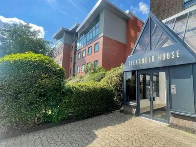Birch Avenue, Stretford, M16 0PJ, United Kingdom | 1 bed apartment for rent #139404989 | Rentberry