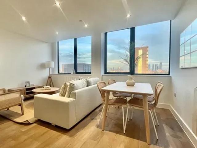 Birch Avenue, Stretford, M16 0PJ, United Kingdom | 2 bed apartment for rent #139334179 | Rentberry