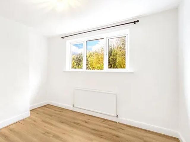Birch Court, 26 Broomhill Road, London, SW18 4JF, United Kingdom | 4 bed house for rent #132525703 | Rentberry