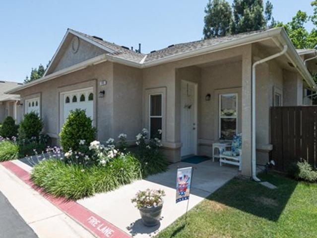 Birch Court 3 Bed 2.5 Bath Townhouse