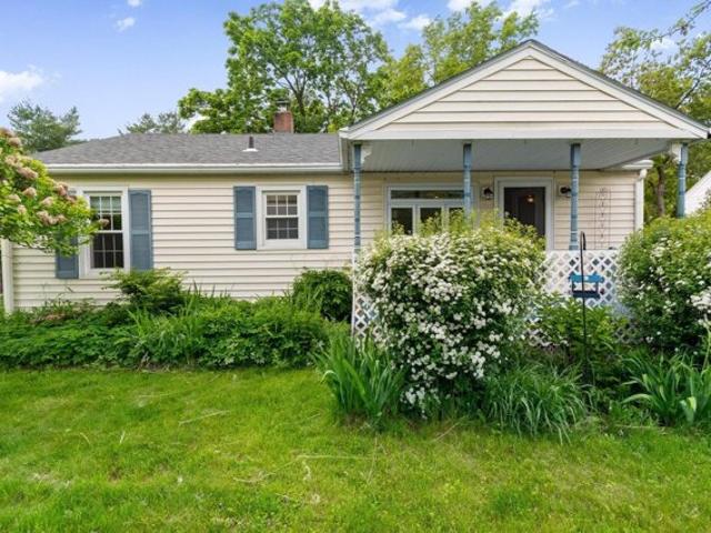 Birch Ct, Burlington, Home For Sale