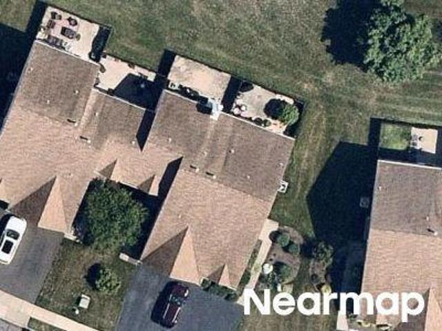 Birch Hollow Dr