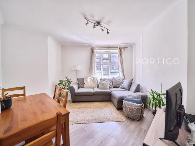 Birch House, Tulse Hill, SW2 3 bed flat to rent £2,850 pcm £658 pw