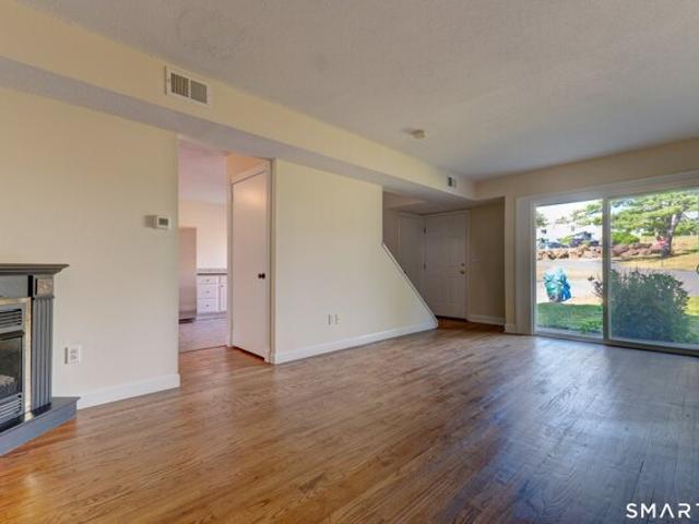 Birch Ln Unit K, East Haven, Home For Sale