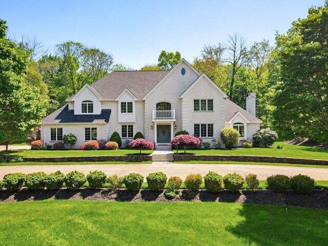 Birch Ln, Medfield, Home For Sale