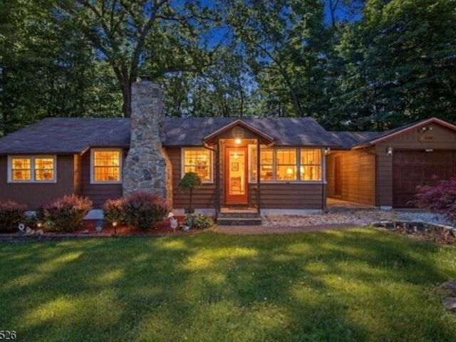 Birch Rd, Vernon, Home For Sale
