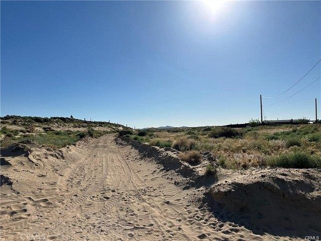 Birch Rd, Barstow, CA 92311