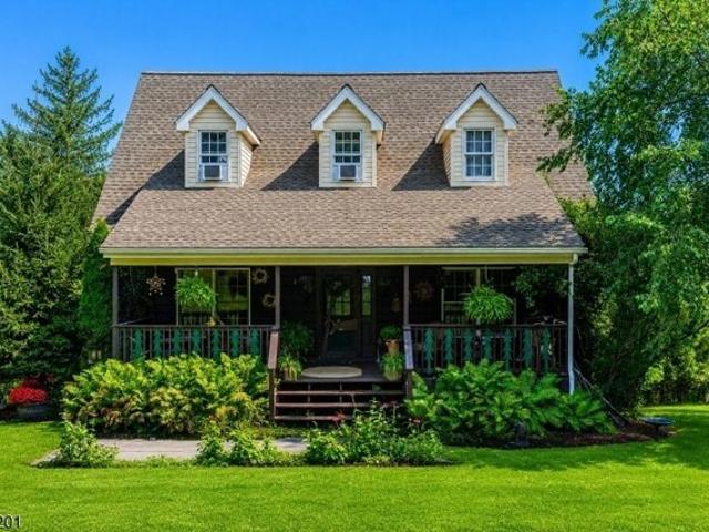 Birch Ridge Rd, Hardwick Twp, Home For Sale