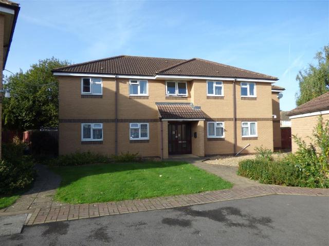 Birch Road, Yate, Bristol BS37, 2 bed flat to rent, £1,100 pcm | PrimeLocation