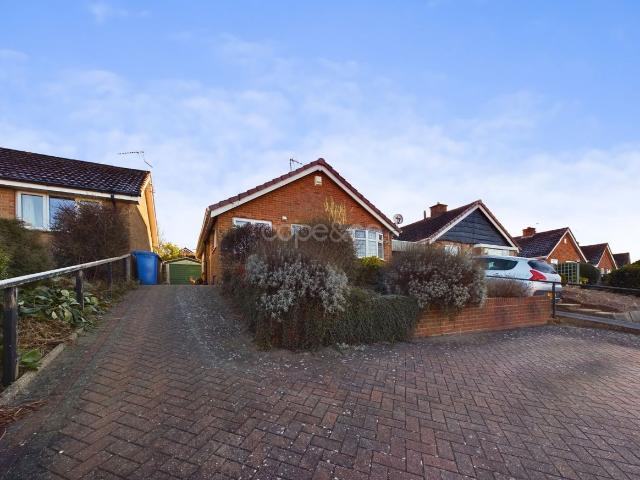 Birchover Way, Allestree, Derby, Derbyshire DE22, 2 bed bungalow to rent, £975 pcm | PrimeLocation