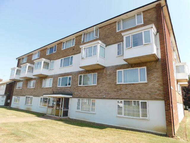 Birchen Grove, Luton, Beds LU2, 2 bed maisonette to rent, £1,100 pcm | PrimeLocation