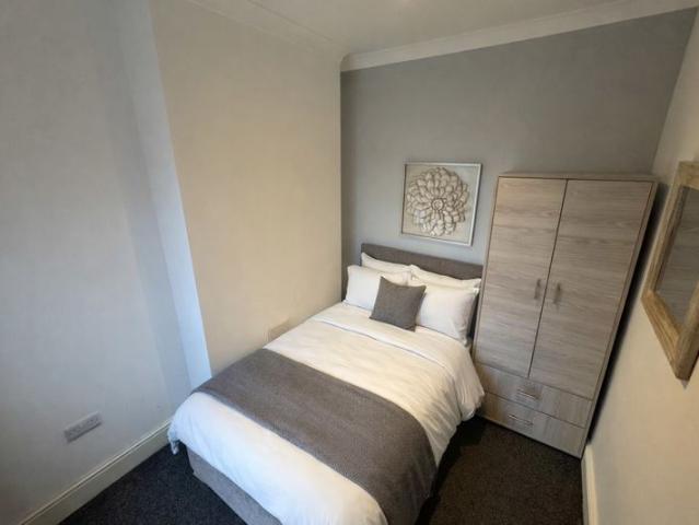 Birches Head Road, Stoke On Trent ST1, Room to rent, £425 pcm | PrimeLocation