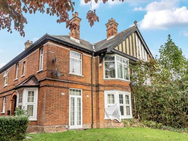 Birches Rise, West Wycombe Road, 1 Bedroom Apartment