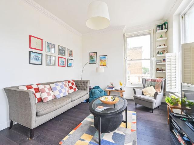 Birchfield Street, Poplar, London E14, 2 bed flat to rent, £2,500 pcm | PrimeLocation